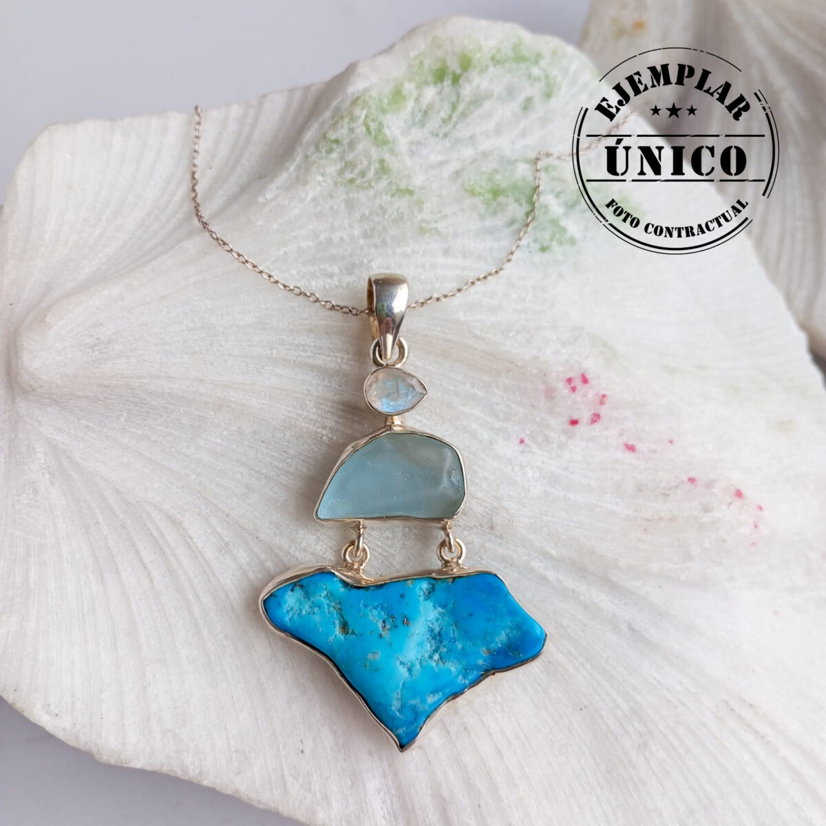 Dije en Plata con Piedra Turquesa, Aguamarina y Piedra Luna - Okoloko ️ ...